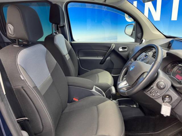 ルノー カングー ゼン 2.9万Km 219.9万円(大阪府)[675]の中古車詳細｜大阪府のユニバース 堺｜中古車の【ネクステージ】