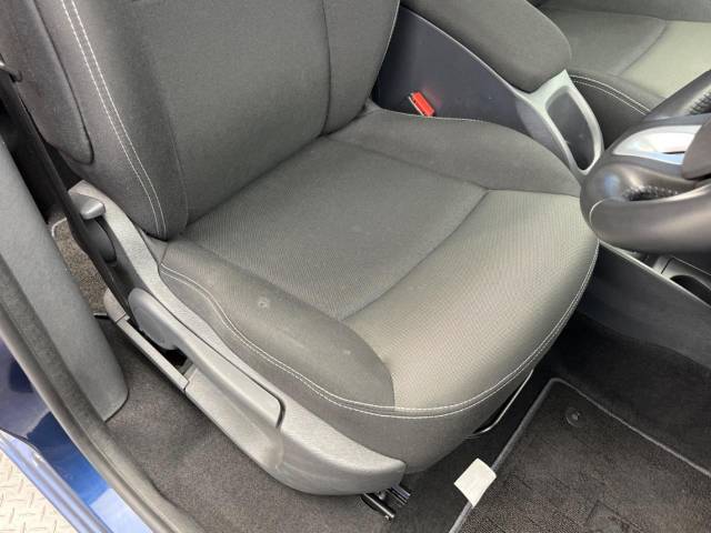 ルノー カングー ゼン 2.9万Km 219.9万円(大阪府)[675]の中古車詳細｜大阪府のユニバース 堺｜中古車の【ネクステージ】