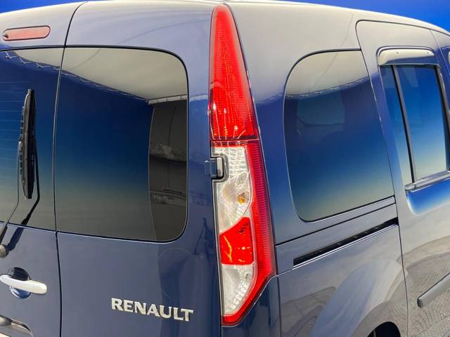 ルノー カングー ゼン 2.9万Km 219.9万円(大阪府)[675]の中古車詳細｜大阪府のユニバース 堺｜中古車の【ネクステージ】