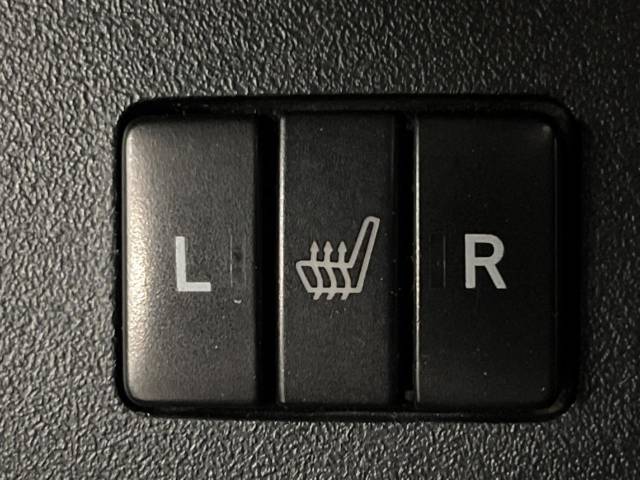 トヨタ プリウス Gツーリングセレクション・レザーパッケージ 9.8万Km 110.7万円(福岡県)[377]の中古車詳細｜福岡県の博多板付店 ...