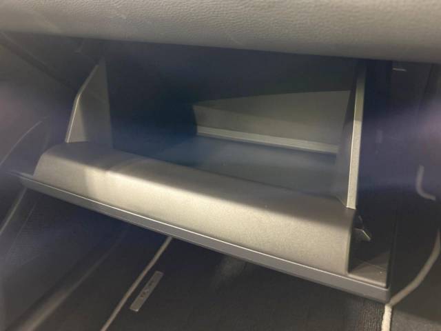 トヨタ カローラツーリング ハイブリッド ダブルバイビー 0.9万Km 279.9万円(茨城県)[211]の中古車詳細｜茨城県のつくば店｜中古 ...