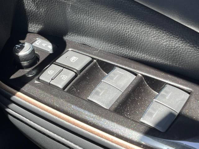 トヨタ クラウンスポーツ Z 0.3万Km 668.8万円(愛知県)[948]の中古車詳細｜愛知県の中川セダン・スポーツ専門店｜中古車の【ネク ...