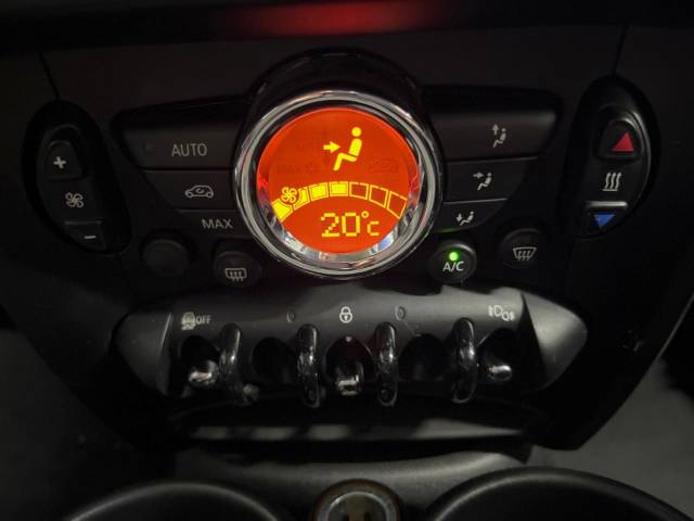 MINI MINI クーパー クロスオーバー バレンタインロード 6.2万Km 134.9万円(千葉県)[977]の中古車詳細｜千葉県のユニ ...