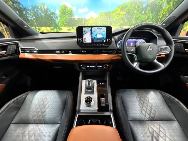 三菱 アウトランダーPHEV BOSEサウンド 純正ナビ FULL4WD 447.9万円(愛知県)[812]の中古車詳細｜愛知県のSUV LAND 名古屋｜SUV LAND