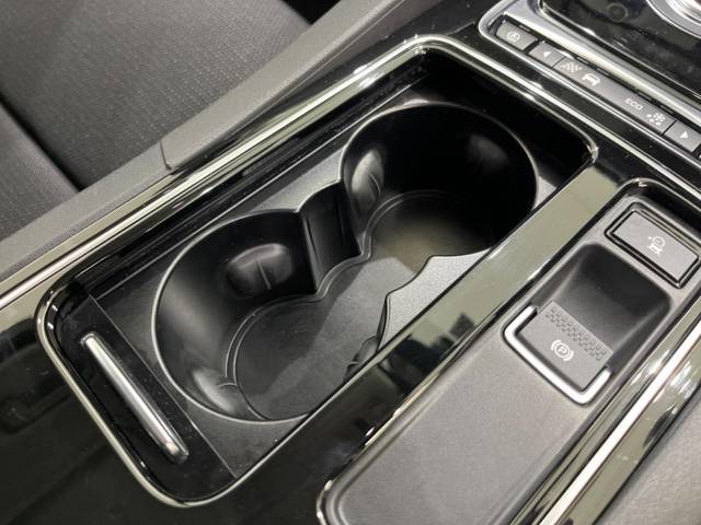 ジャガー Fペイス R－スポーツ 5.6万Km 382.6万円(千葉県)[527]の中古車詳細｜千葉県のジャガー・ランドローバー 幕張｜中古車 ...