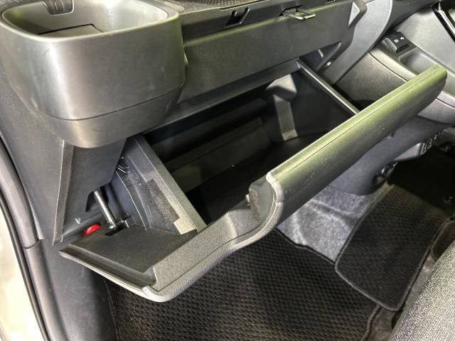 トヨタ シエンタ ハイブリッドZ 1万Km 319.5万円(静岡県)[587]の中古車詳細｜静岡県の裾野長泉店｜中古車の【ネクステージ】